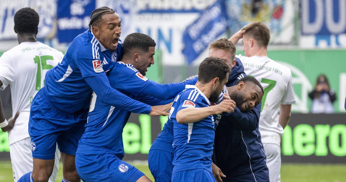 2. Bundesliga heute: Schalke - Fürth LIVE im TV, Liveticker & Livestream