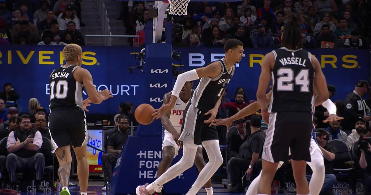 Incredible No-Look Pass and Record-Breaking Performance: Wemby's NBA ...