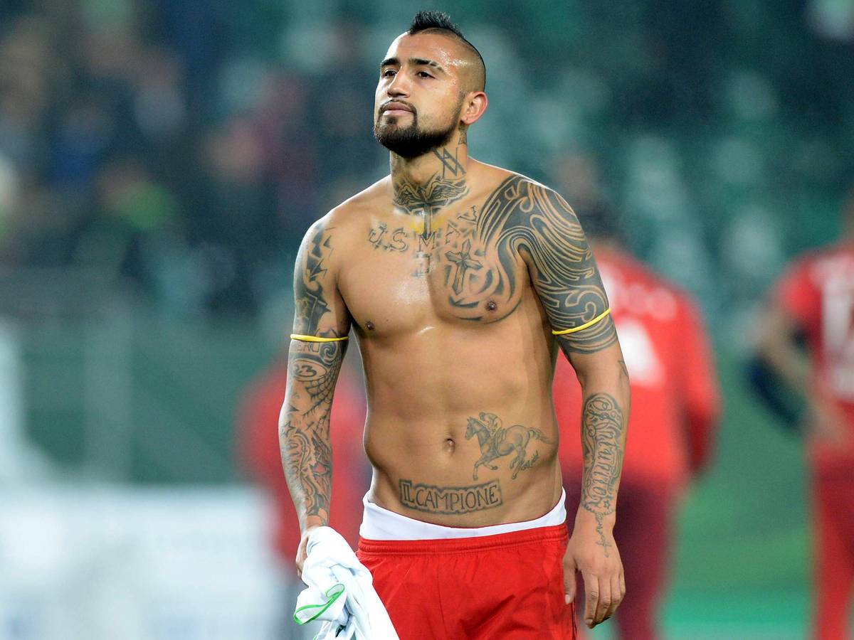 Arturo Vidal Neck Tattoos
