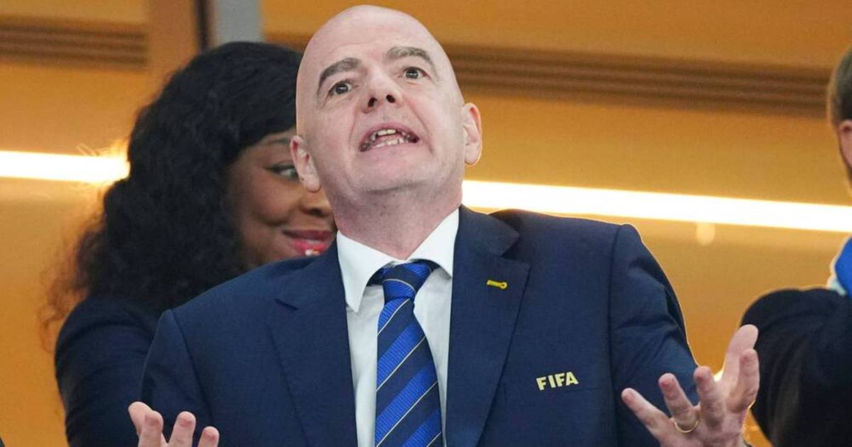 WM 2022: Live im TV - Magenta-Kommentator lästert über FIFA-Präsident ...