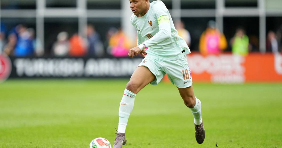 Rot für Upamecano: Mbappé und Ekitiké treffen gegen Selecao