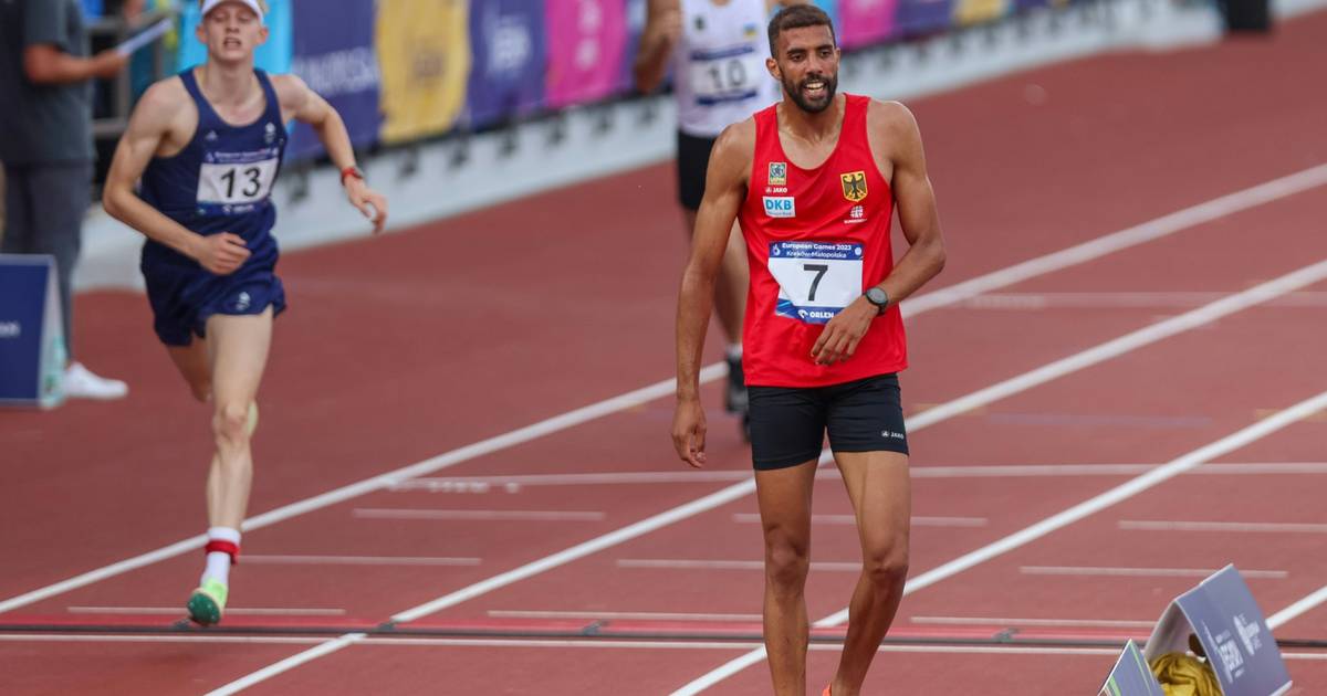 Ficha de keh maintained communication the night before and