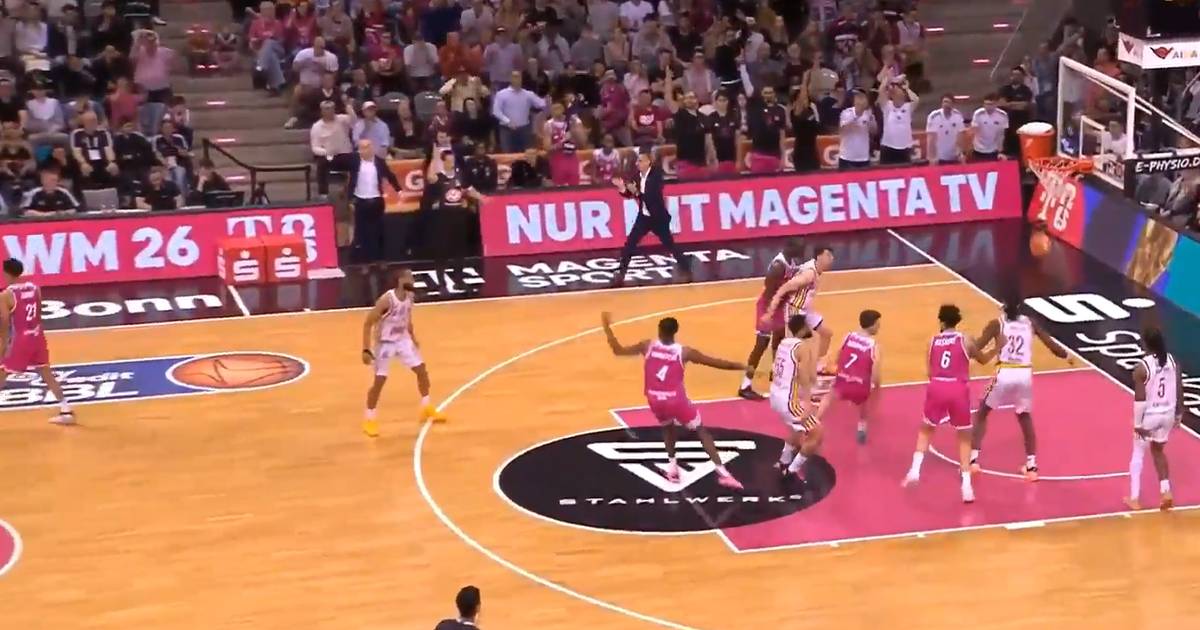 Telekom Baskets Bonn - Würzburg Baskets | Playoff-Highlights der BBL im ...